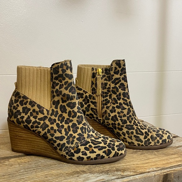 Toms | Shoes | Toms Leopard Print Wedge Booties Size 55 | Poshmark